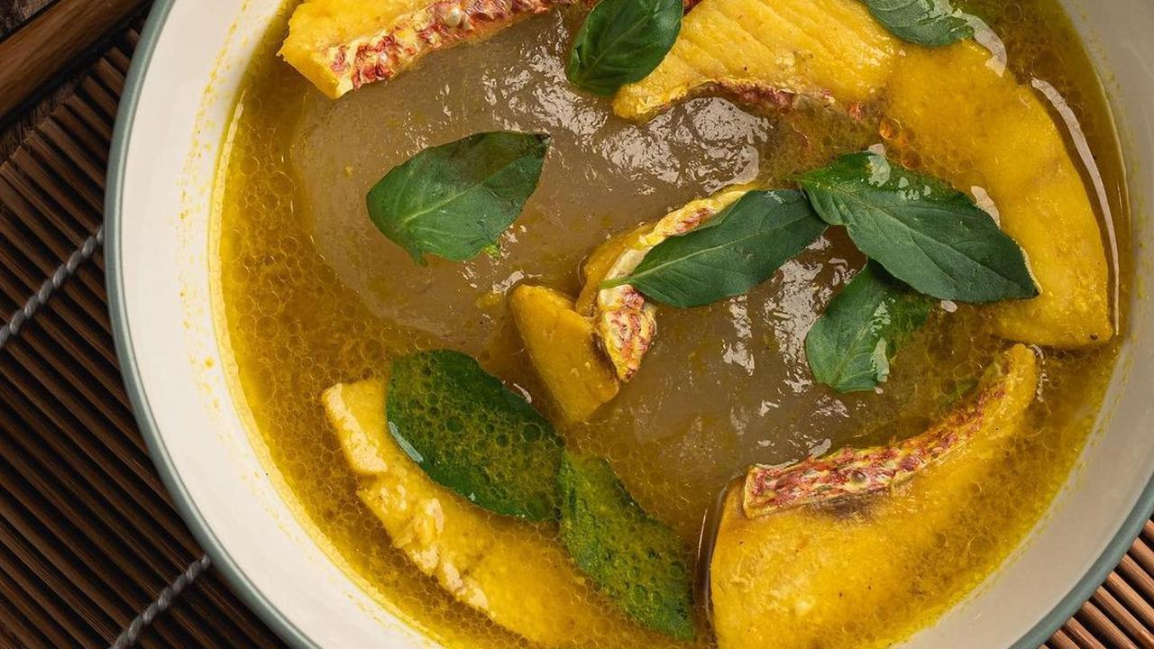 14 Kuliner Khas Ambon Selain Rujak Natsepa, Jelajahi Cita Rasa ...