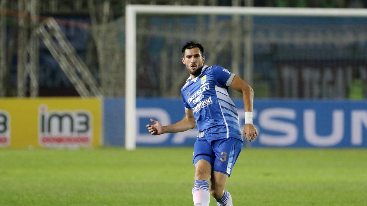 Vujovic Ungkap Kerasnya Laga Arema Vs Persib