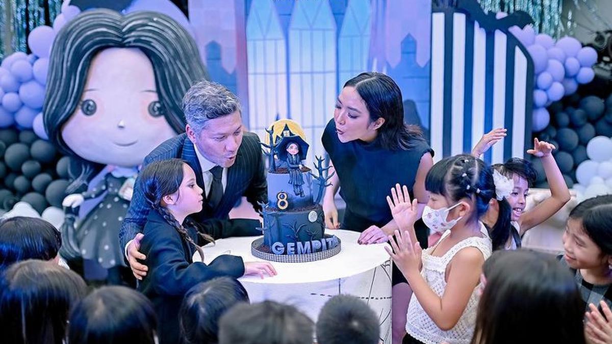 Potret Ulang Tahun Gempi yang Meriah dengan Tema "Wednesday", Ameena ...