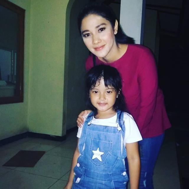 6 Potret Fatimah Az Zahra, Artis Cilik Pemeran Anak Ririn Dwi Ariyanti ...
