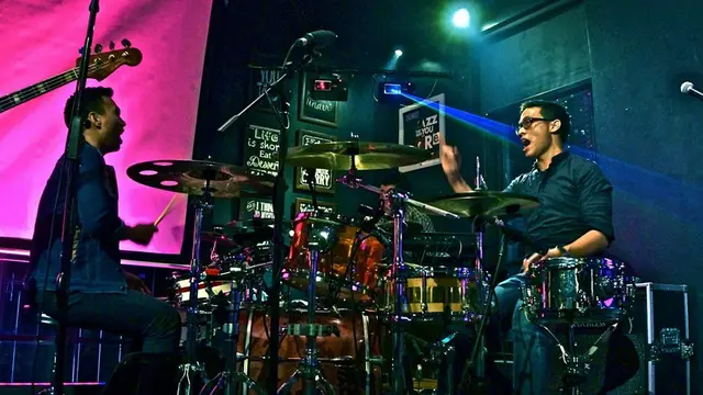 Dua Drum, Band Unik Pertama di Indonesia - ShowBiz Liputan6.com