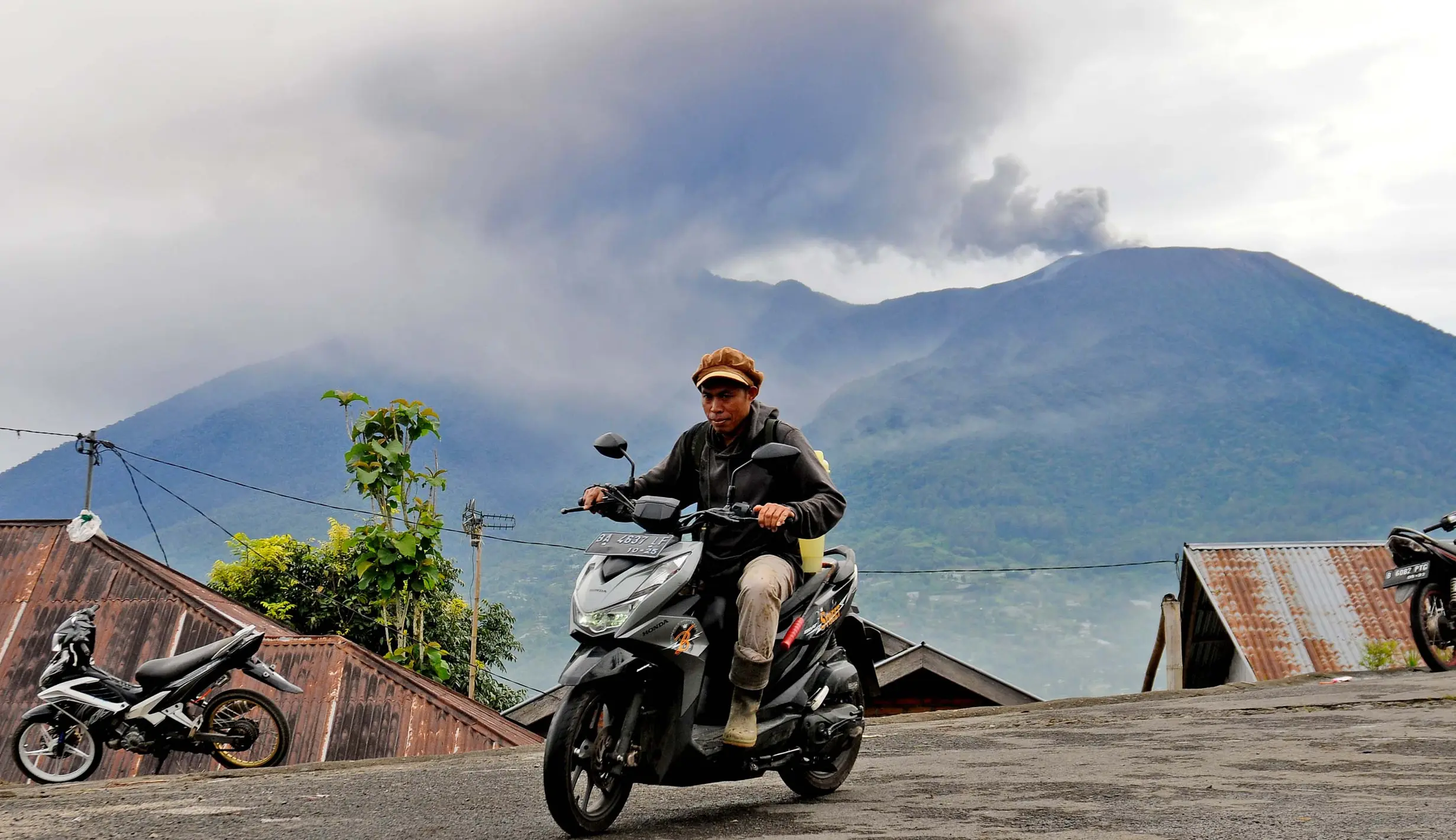 Kondisi Gunung Marapi Pasca Erupsi, Masyarakat Diminta Tetap Waspada ...