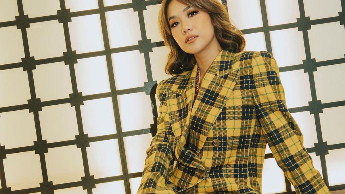 BCL Pamer Rambut Baru untuk Blossom Concert di Kuala Lumpur, Makin Memesona