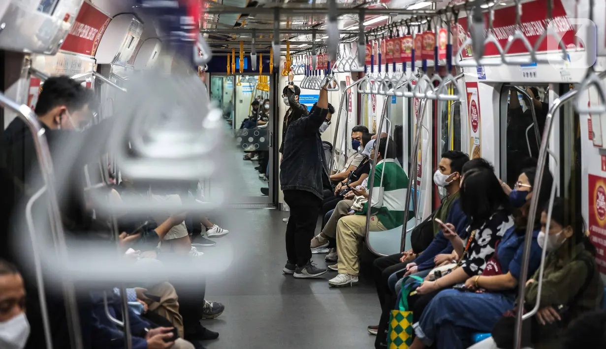 MRT Jakarta Kini Jadi Objek Vital Transportasi - Foto Liputan6.com