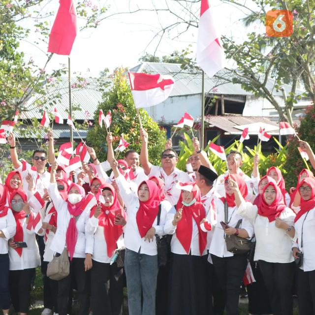 Gerakan Pembagian 10 Juta Bendera Merah Putih di Gorontalo - Regional Liputan6.com