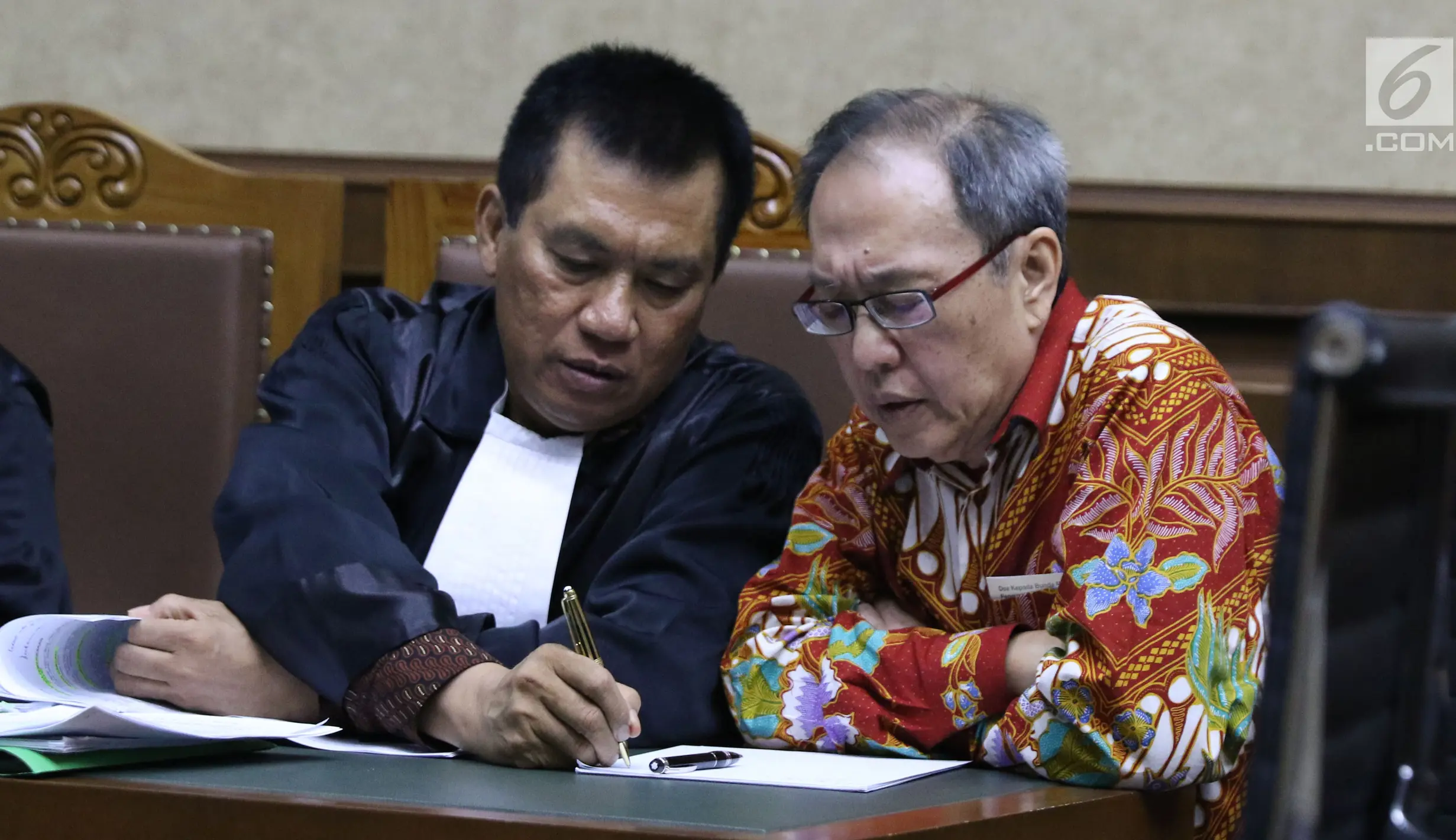 FOTO: Kasus E-KTP, Made Oka Masagung Jalani Sidang Pemeriksaan Saksi ...