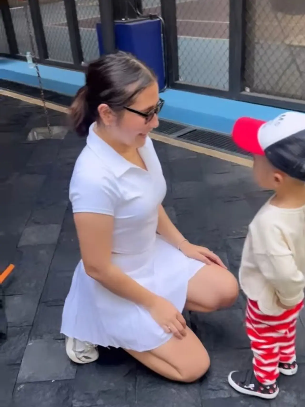 6 Potret Prilly Latuconsina Saat Main Tenis Ditemani Cipung ...