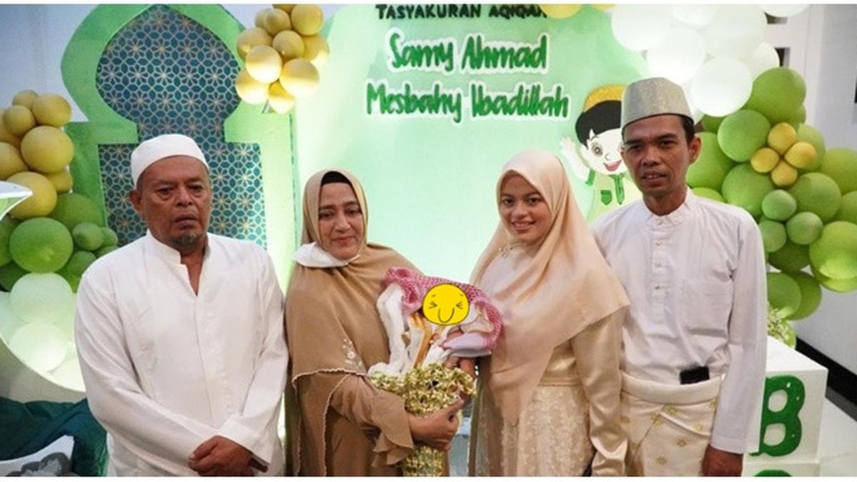 6 Momen Akikah dan Khitan Anak Ustaz Abdul Somad yang Baru Lahir - Hot ...