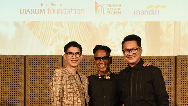 3 Desainer Hadirkan Koleksi Busana Batik di Gedung UNESCO - Fashion ...