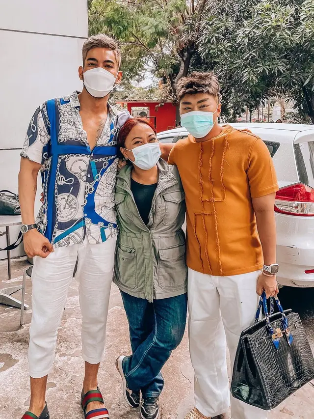 Sempat Berseteru, Ini 6 Potret Terbaru Keakraban Robby Purba dan Roy ...