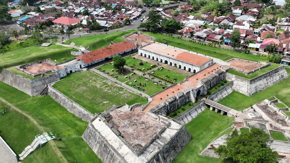 Mengenal Benteng Marlborough, Tempat Wisata Bersejarah di Bengkulu