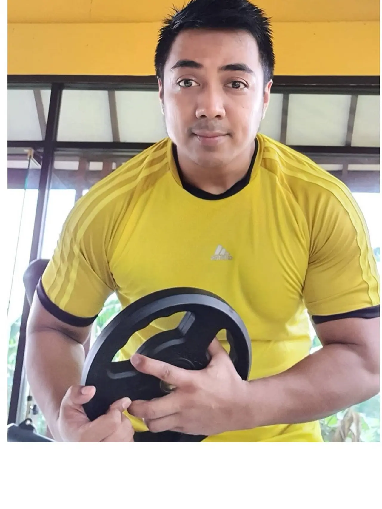 Jadi Sorotan, Ini 7 Potret Ustaz Riza Muhammad saat Olahraga - Hot ...