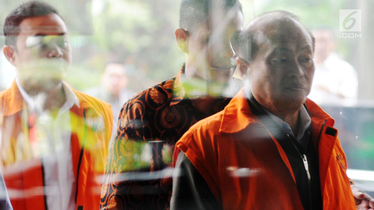 FOTO: Susilo dan Eka Kembali Diperiksa KPK - Foto Liputan6.com