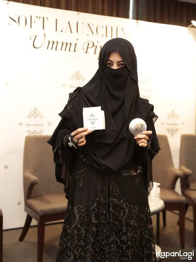 Perjalanan Hidup Umi Pipik, Mantan Model yang Kini Tampil Elegan dengan ...