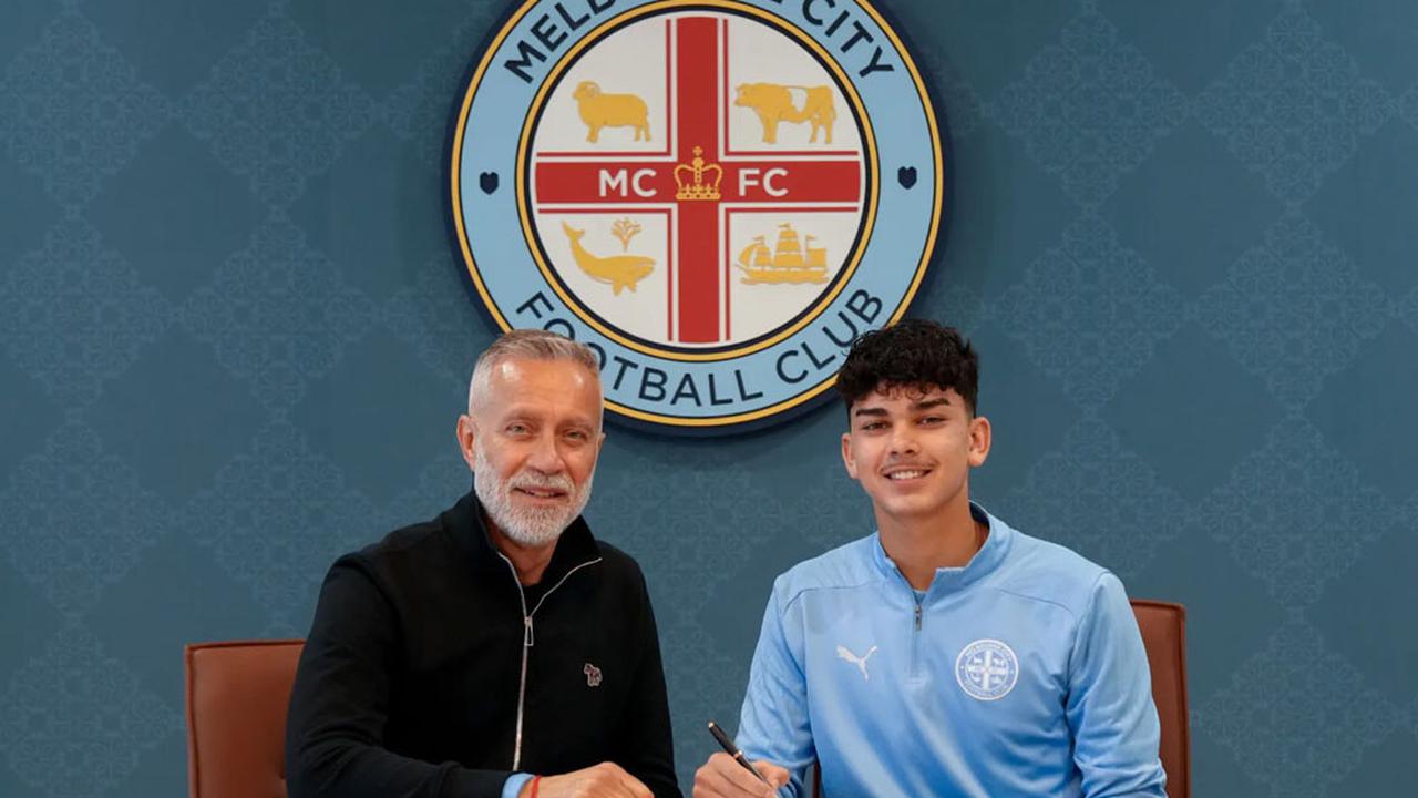 Keren! Matthew Baker Tanda Tangan Kontrak Profesional di Melbourne City FC