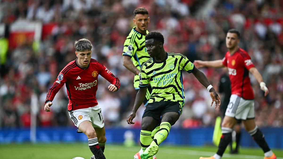 Manchester United Bersaing dengan Arsenal Dapatkan Bek Tangguh Klub Liga Inggris Lainnya - Bola ...