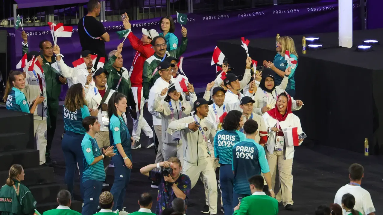 Ikut Defile Tim Indonesia di Penutupan Olimpiade Paris 2024, Begini ...