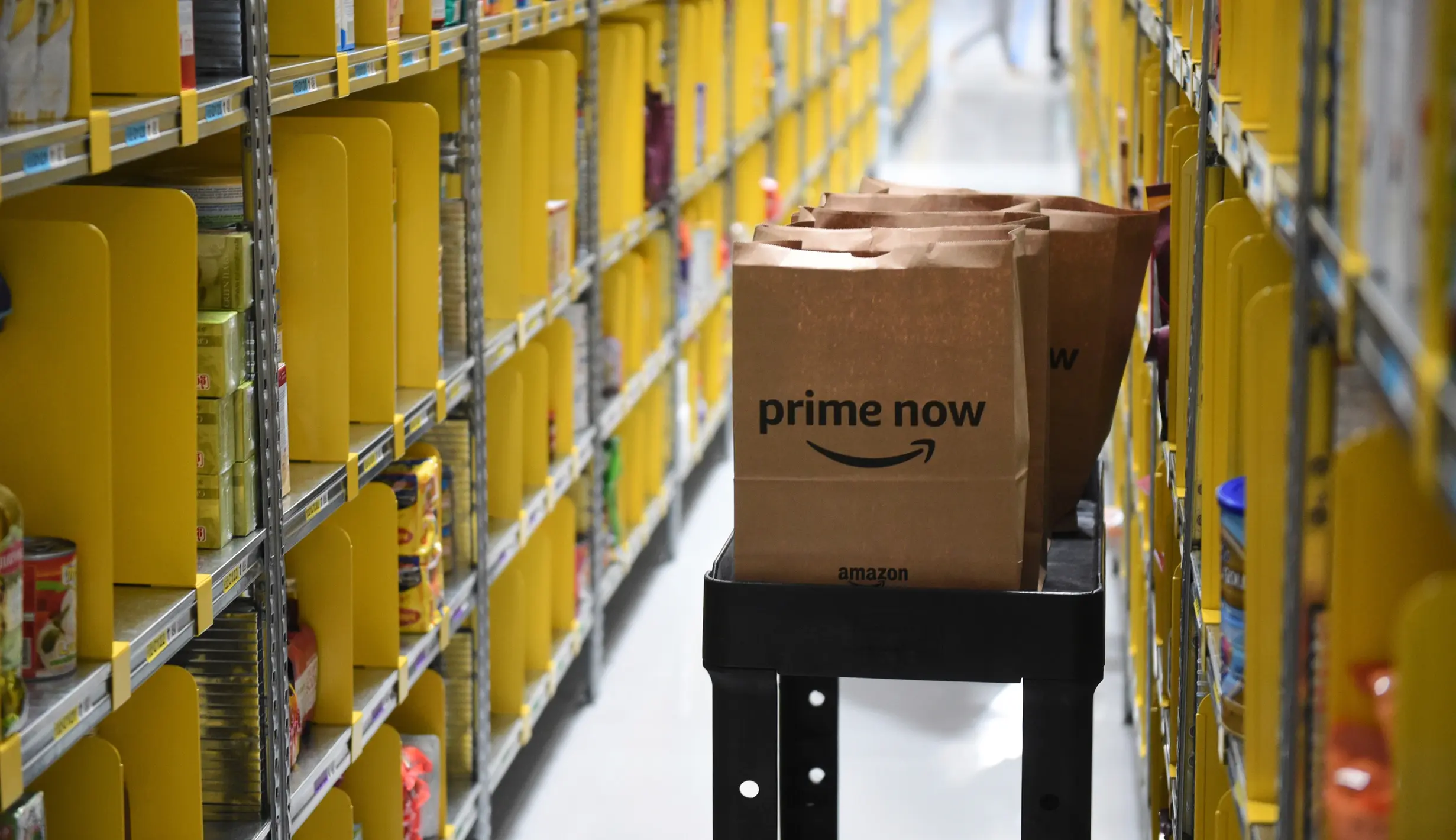 Mengunjungi Gudang Baru Amazon yang Dibuka di Singapura - Foto Liputan6.com