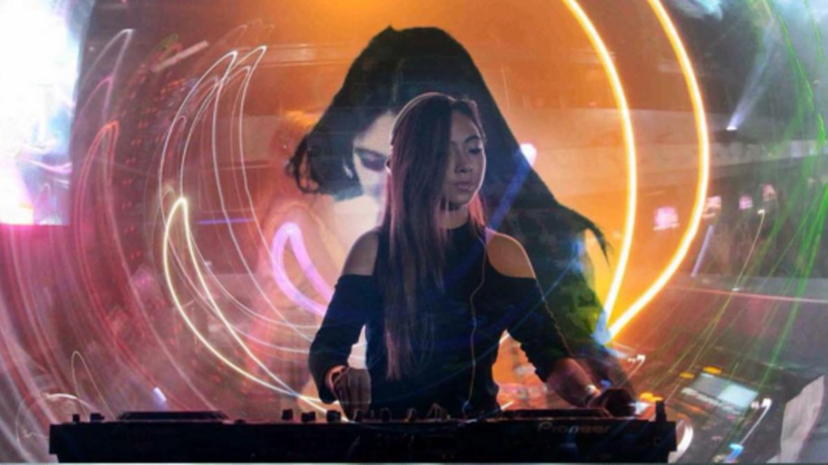 Lama Tak Muncul, Nadia Vega Jadi DJ - ShowBiz Liputan6.com