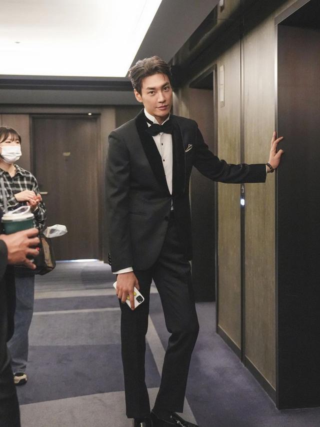 Perjalanan Karier Kim Young Kwang yang Panjang, Tunjukkan Pesona Beda ...