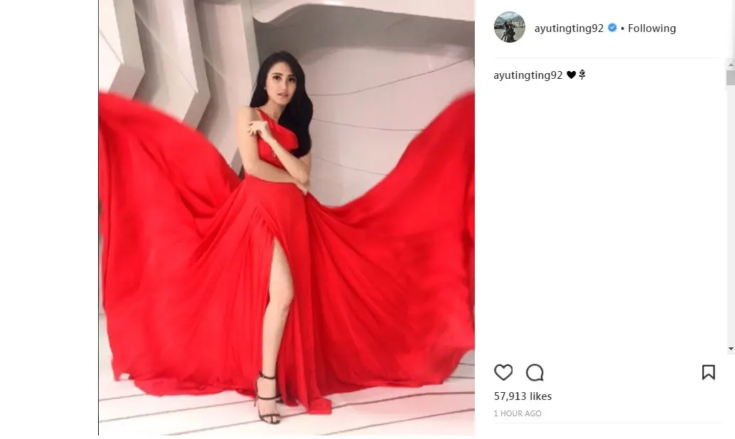 Jalani Pemotretan, Ayu Ting Ting Pamer Paha Mulus - ShowBiz Liputan6.com