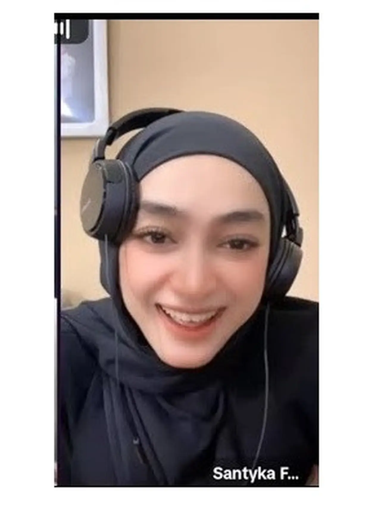 5 Potret Santyka Pacar Sule Bertingkah Lucu, Sama-Sama Berjiwa Humoris ...