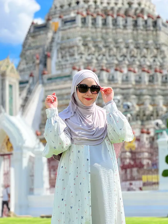 7 Potret Baby Moon Anisa Rahma ke Thailand, Seru Kunjungi Wat Arun ...