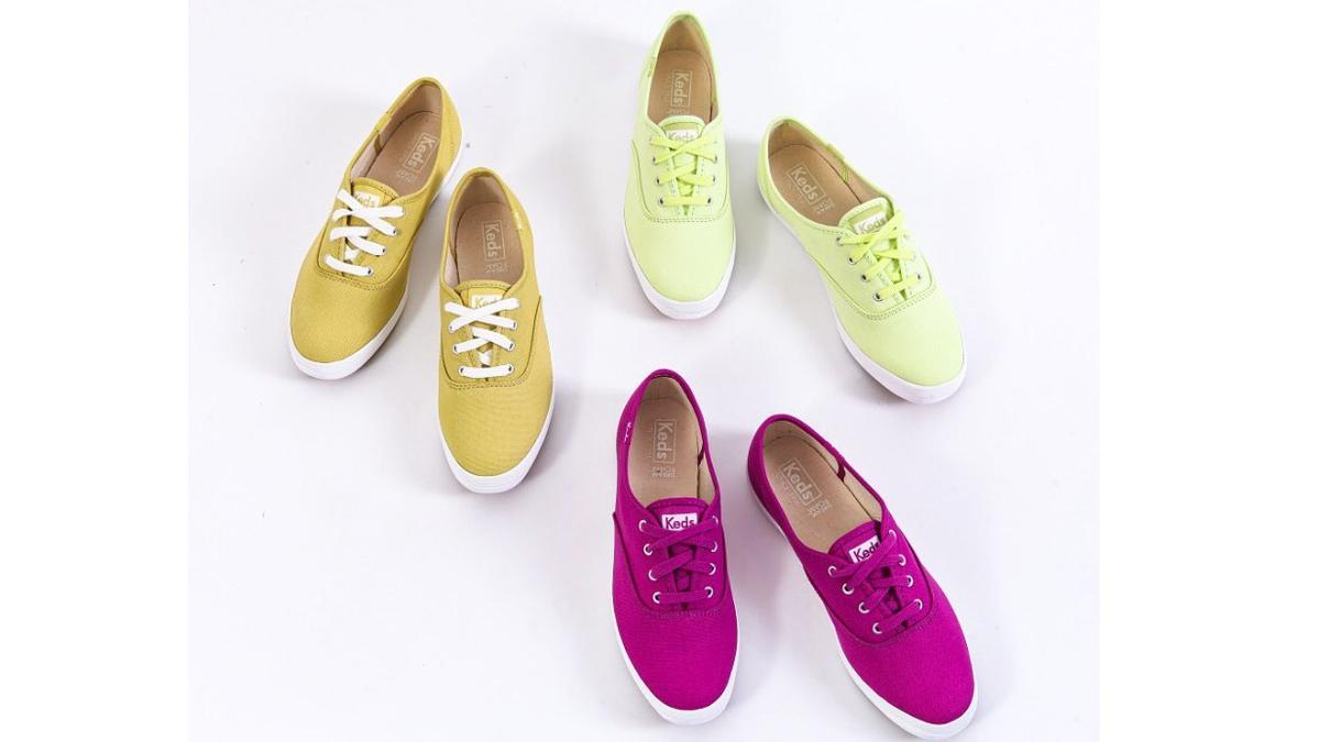 Tren Warna Sepatu Sneaker Ala Tahun 80-an - Fashion Fimela.com