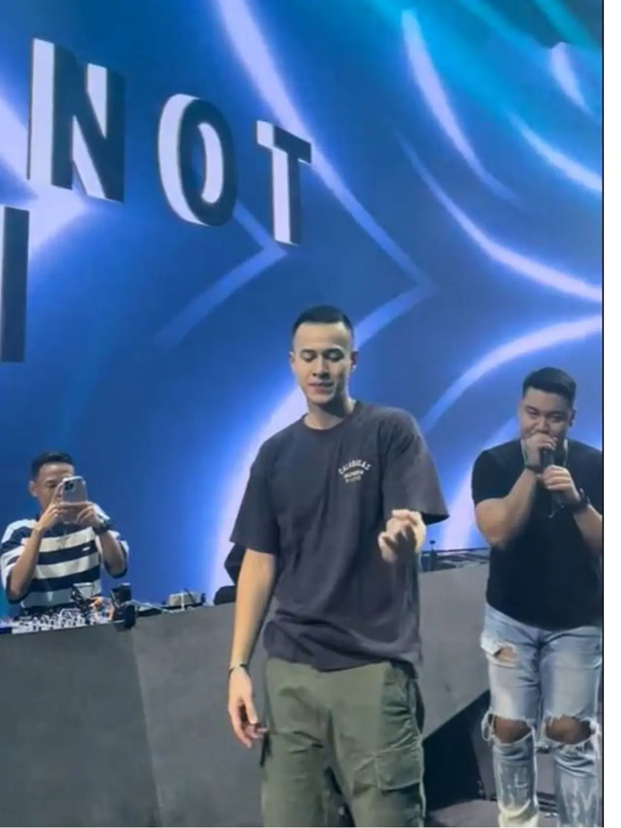 6 Potret Herjunot Ali yang Kini Sibuk Nge-DJ, Viral Tolak Minum Alkohol ...