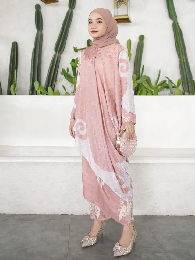 5 Cara Memilih Atasan Batik Wanita agar Nyaman dan Tetap Stylish - Citizen6 Liputan6.com