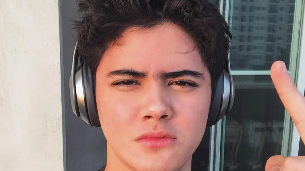 Foto Aliando Syarief Hari Ini - Foto Terbaru Terkini | Liputan6.com