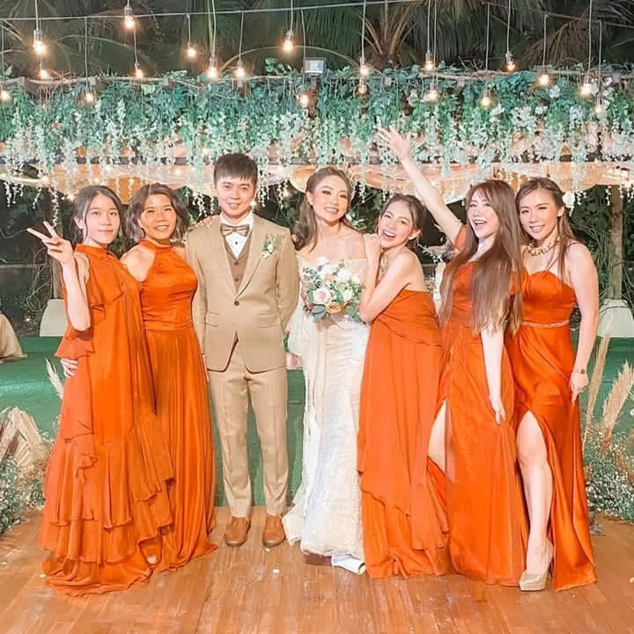 Steffy Chibi Eks Cherrybelle Menikah, Pamer Pose di Ranjang Bareng ...