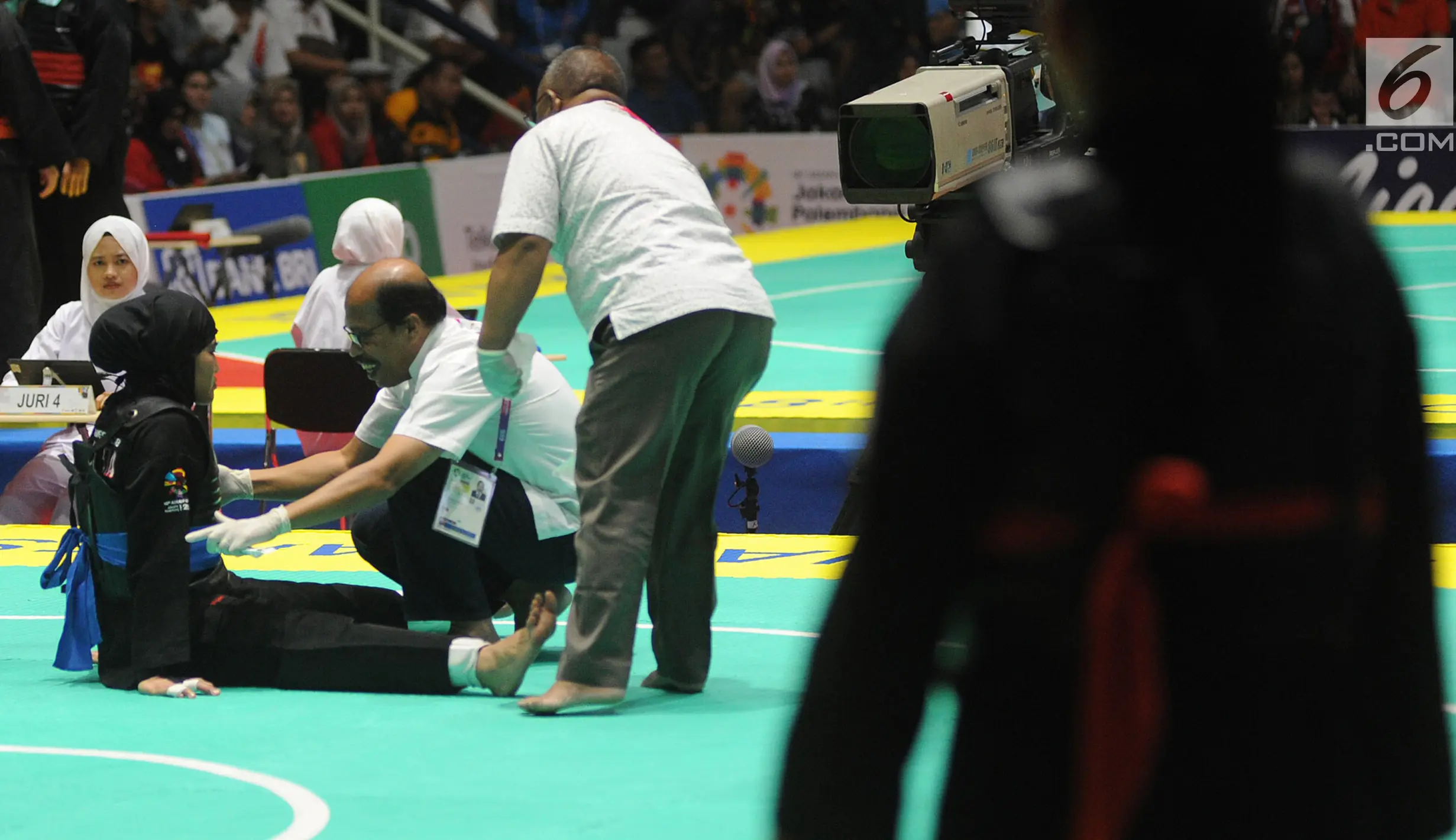 FOTO: Atlet Pencak Silat Pipiet Kamelia Lolos ke Final Asian Games 2018 ...