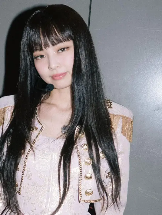 Tampil Beda, Jennie BLACKPINK Pakai Poni Palsu di Houston - Foto ...