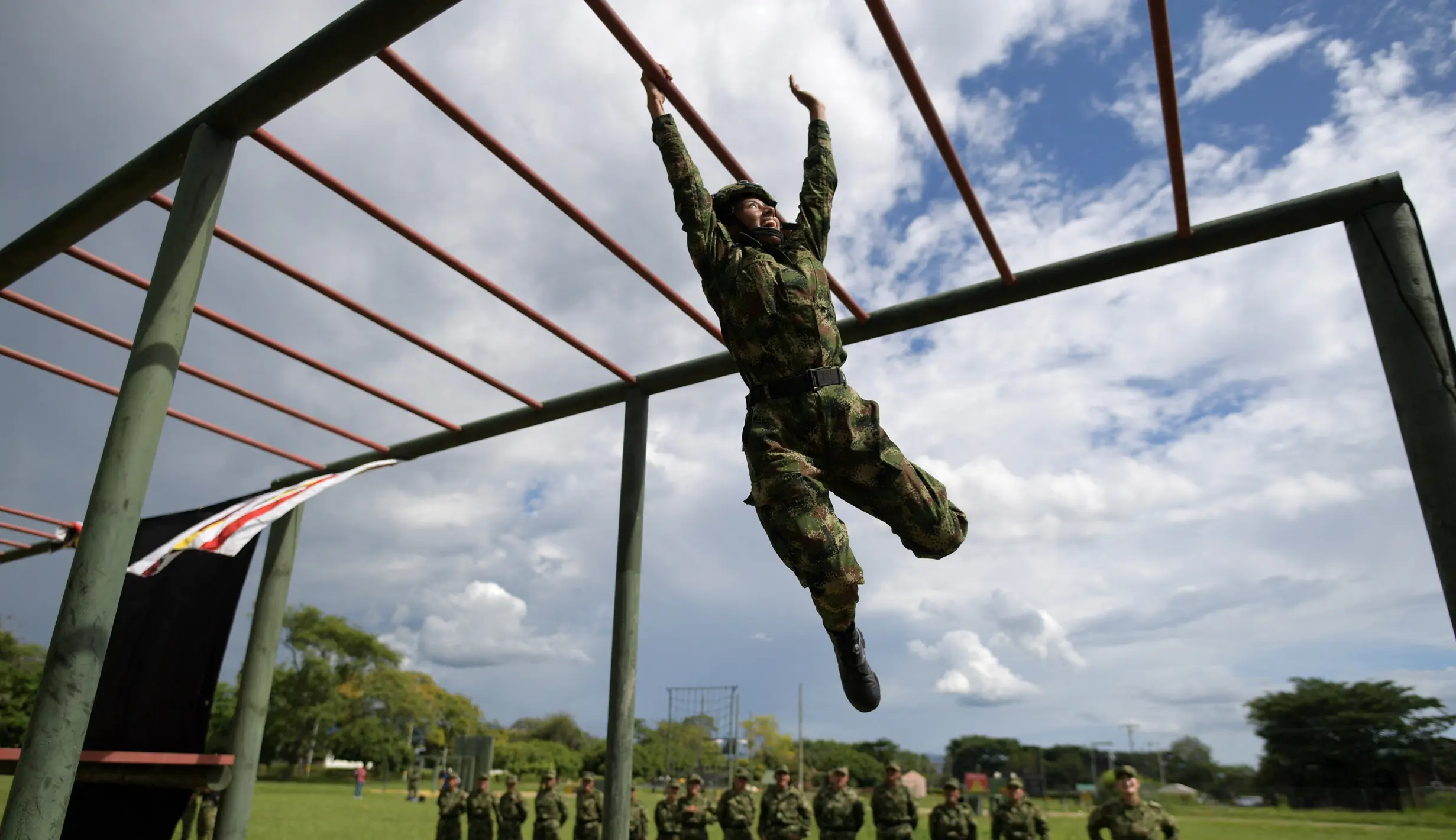Melihat Tentara Wanita Kolombia Latihan Militer - Foto Liputan6.com