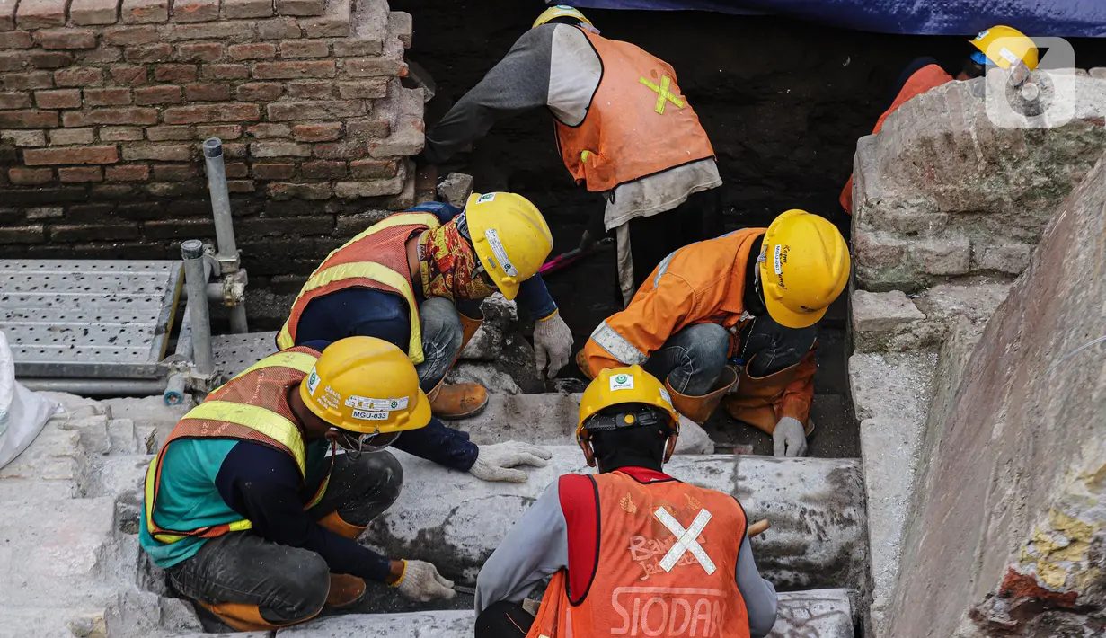 Penemuan Artefak Zaman Kolonial di Proyek MRT CP203 - Foto Liputan6.com