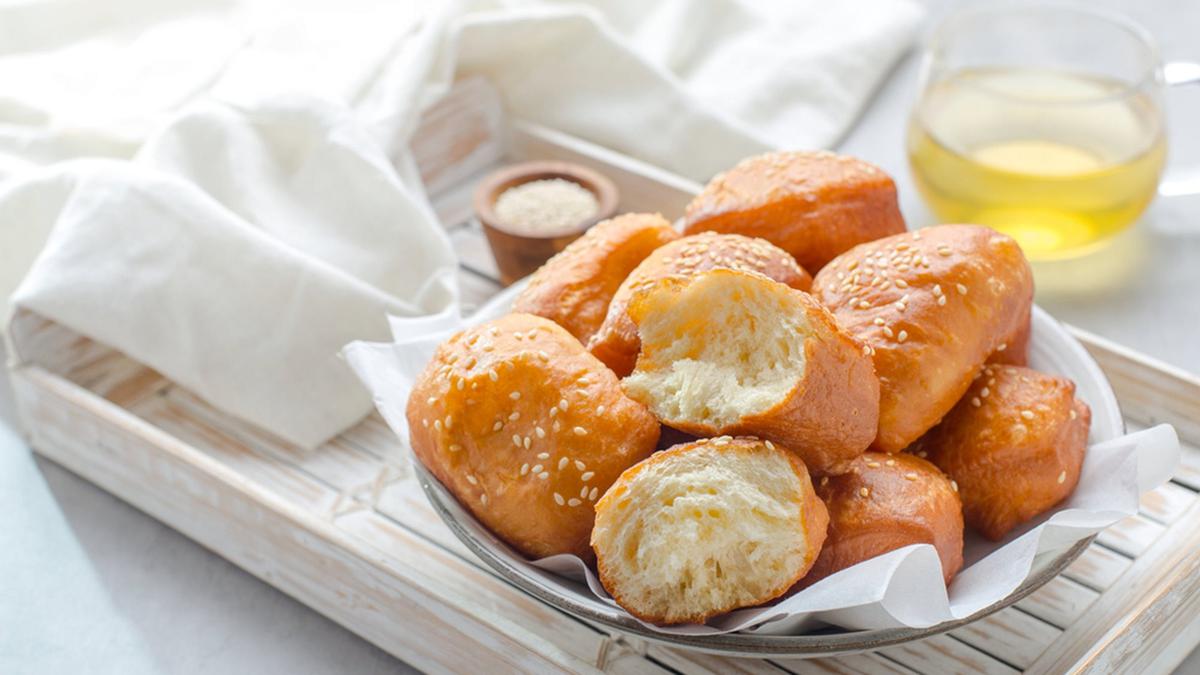 5 Resep Roti Goreng Empuk yang Cocok untuk Teman Minum Teh - Food ...