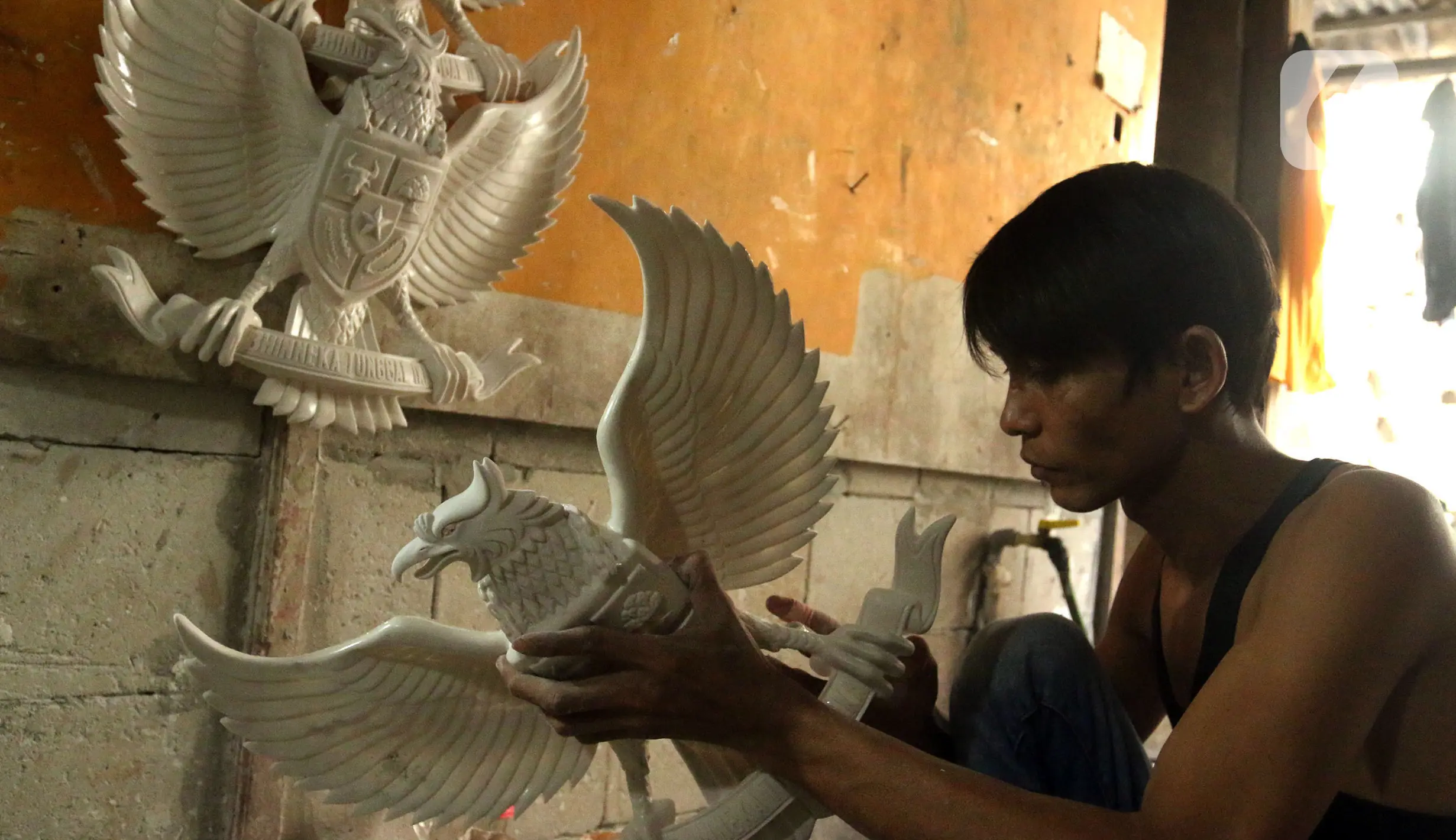 Jelang HUT Kemerdekaan RI, Permintaan Patung Garuda Pancasila Meningkat ...