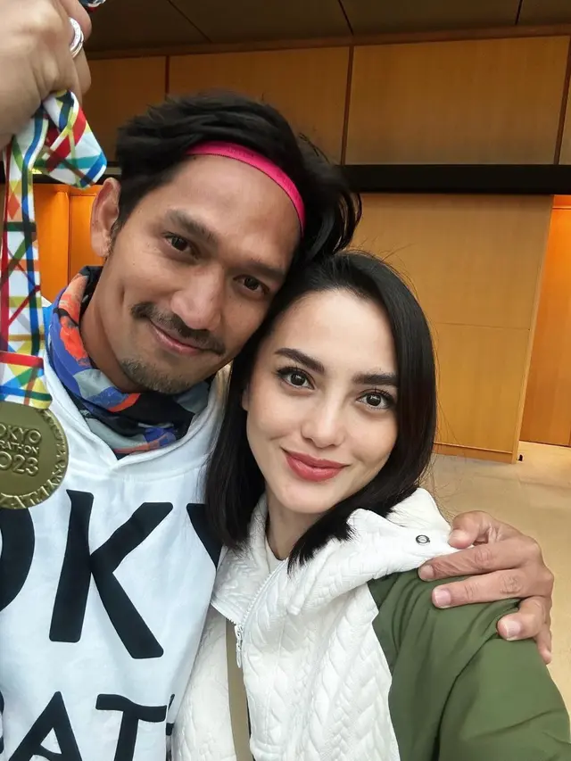 6 Potret Ibnu Jamil dan Ririn Ekawati Liburan di Jepang, Sempat Ikut Tokyo Marathon 2023 - Hot ...