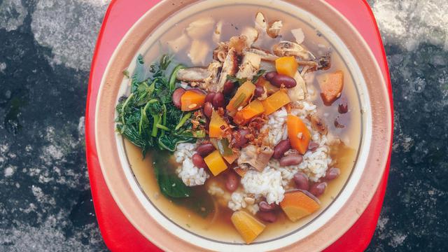 5 Resep Sup Kacang Merah Kuah Kaldu Gurih dan Hangat - Food Fimela.com