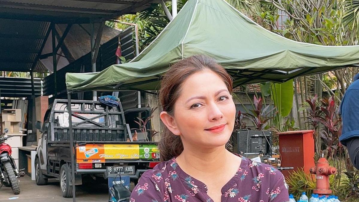 Rahasia Penampilan Awet Muda Cut Keke di Usia Hampir 50 Tahun - Entertainment Fimela.com