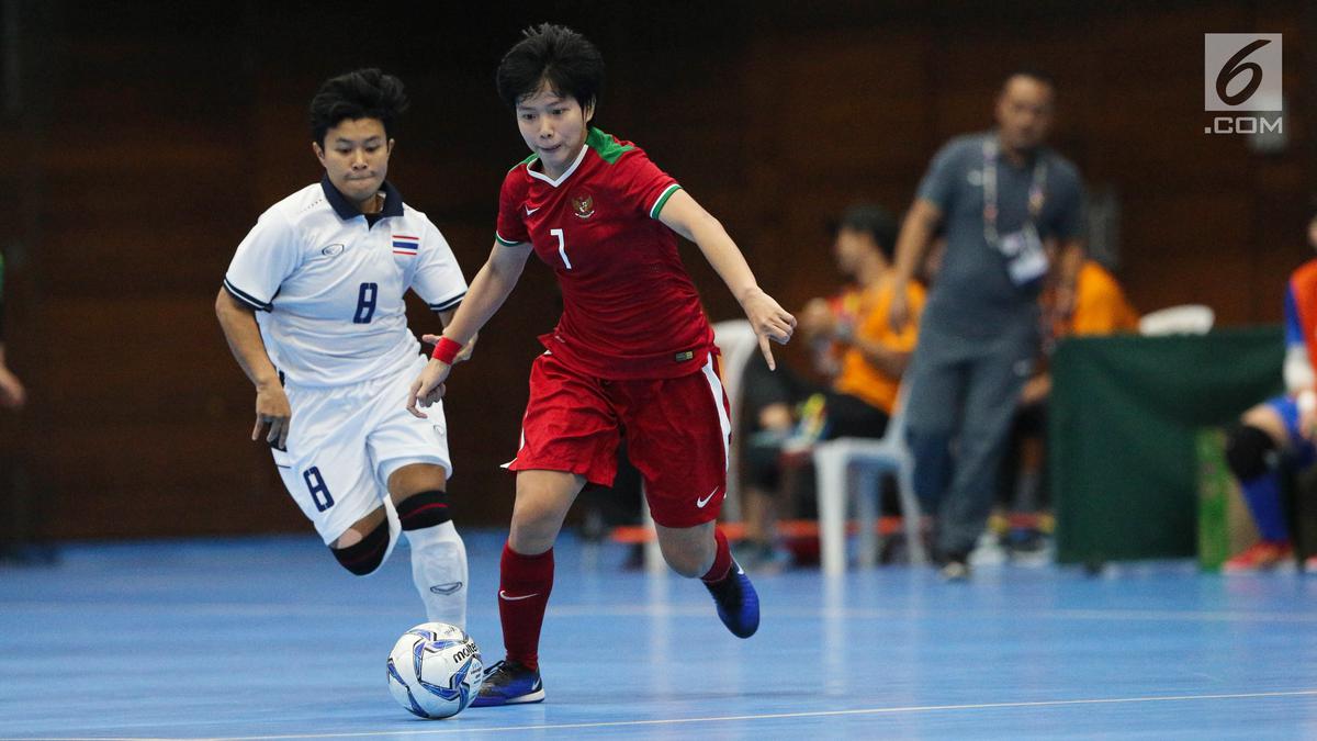 PHOTO: Lawan Thailand, Tim Futsal Putri Indonesia Bermain Imbang - Foto ...