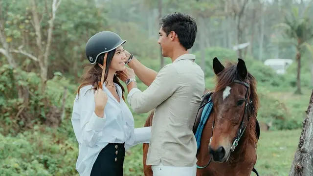 7 Potret Richard Kyle Pamer Pacar Baru, Curi Perhatian - Hot Liputan6.com