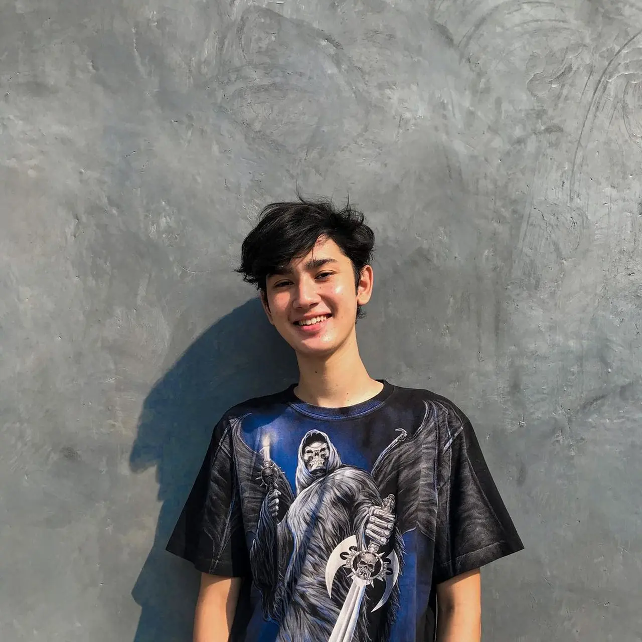 6 Potret Clay Gribble 'Dari Jendela SMP', Aktor Blasteran Australia ...