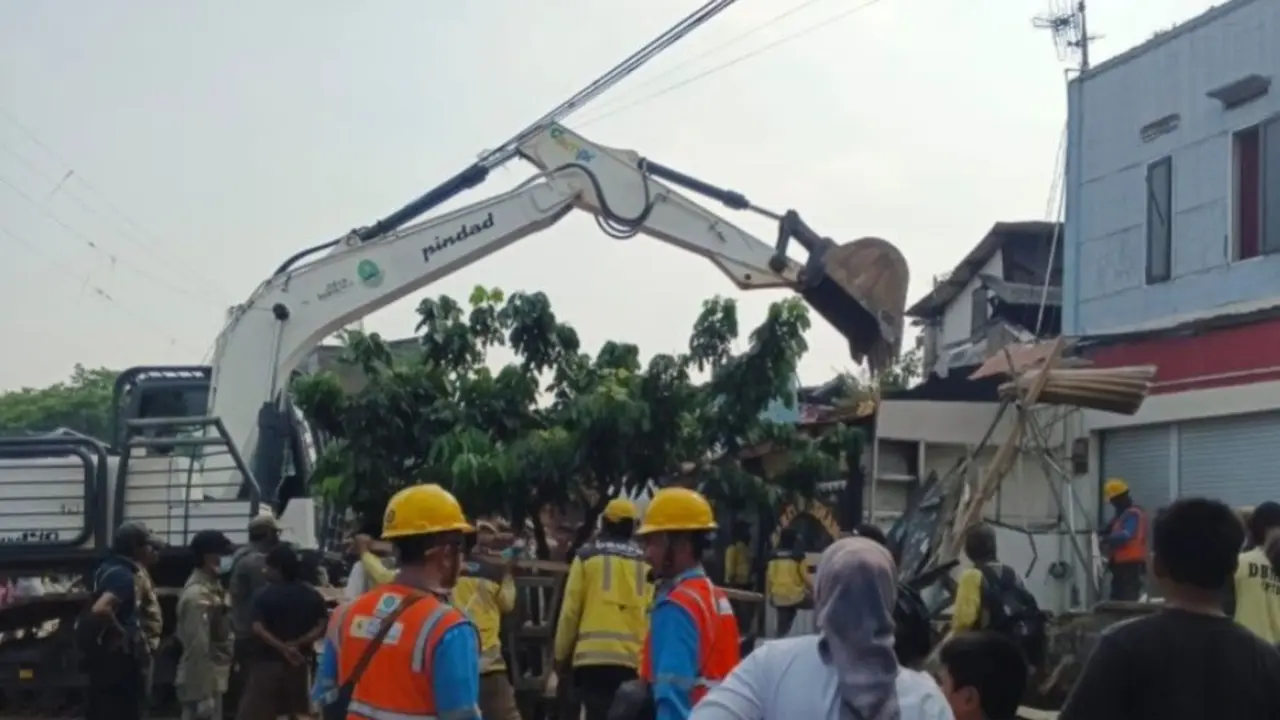 174 Bangunan Liar di Terusan Pasirkoja Bandung Ditertibkan