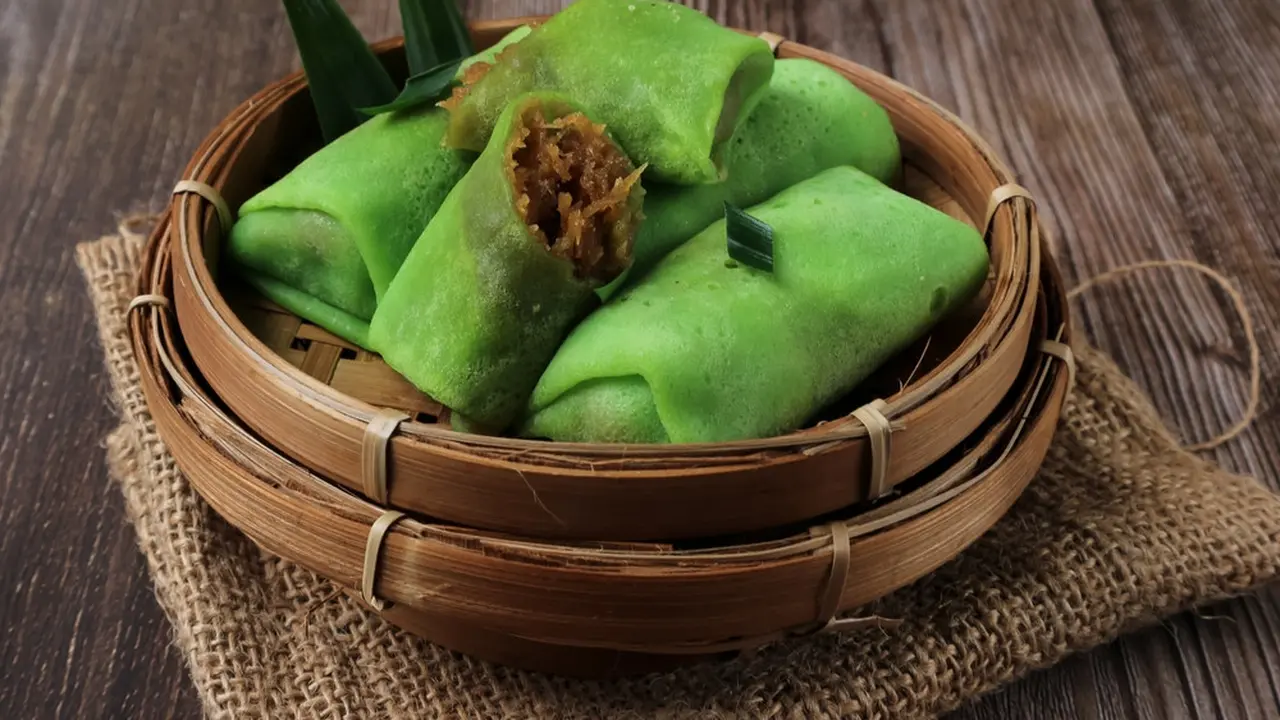 Resep Kue Tradisional Dadar Gulung Isi Kelapa yang Lembut dan Nikmat - Food Fimela.com
