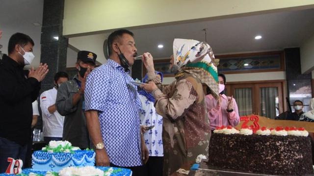 Genap Berusia 73 Tahun, Umuh Muchtar Ungkap Harapan Pribadi dan ...