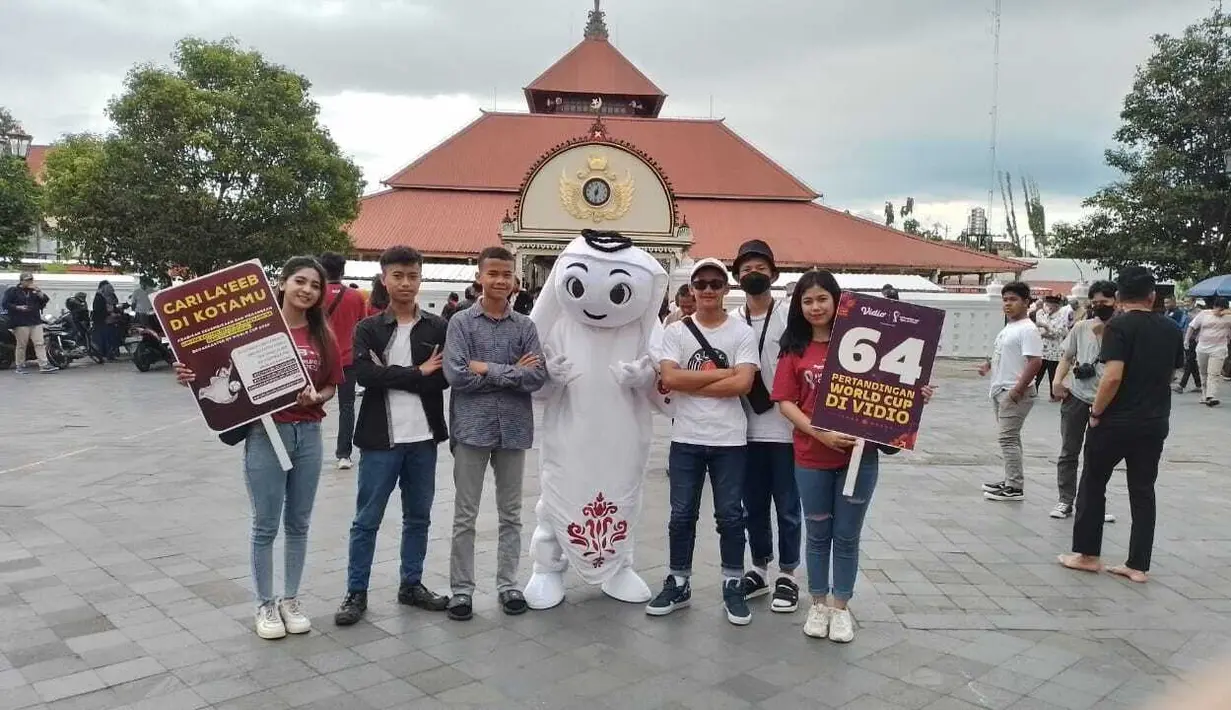 Foto: Maskot Piala Dunia 2022 Silaturahmi Menyapa Warga Yogyakarta ...