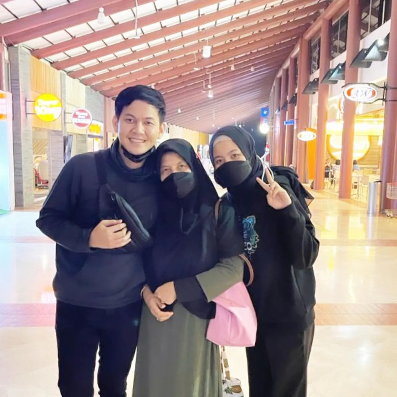 6 Potret Andi Arsyil dan Adiknya yang Seorang Dokter, Bak Pasangan ...