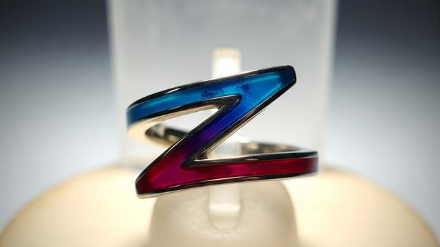 7 Cincin Model Z yang Kini Tren, Desain Minimalis untuk Gaya Elegan 2025